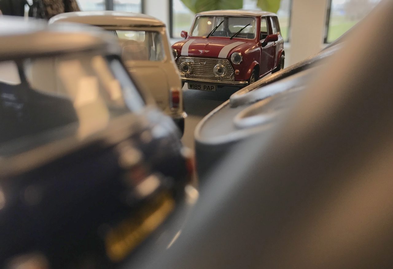 AutoRAI in Miniatuur: Classic Mini Cooper S Works Set