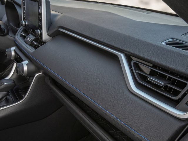 Autotest - Toyota RAV4 (2019) - AutoRAI.nl