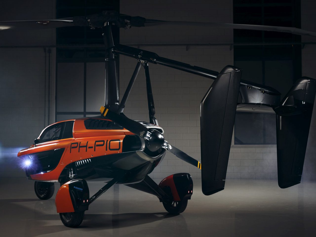 PAL-V onthult eerste productiemodel vliegende auto - AutoRAI.nl