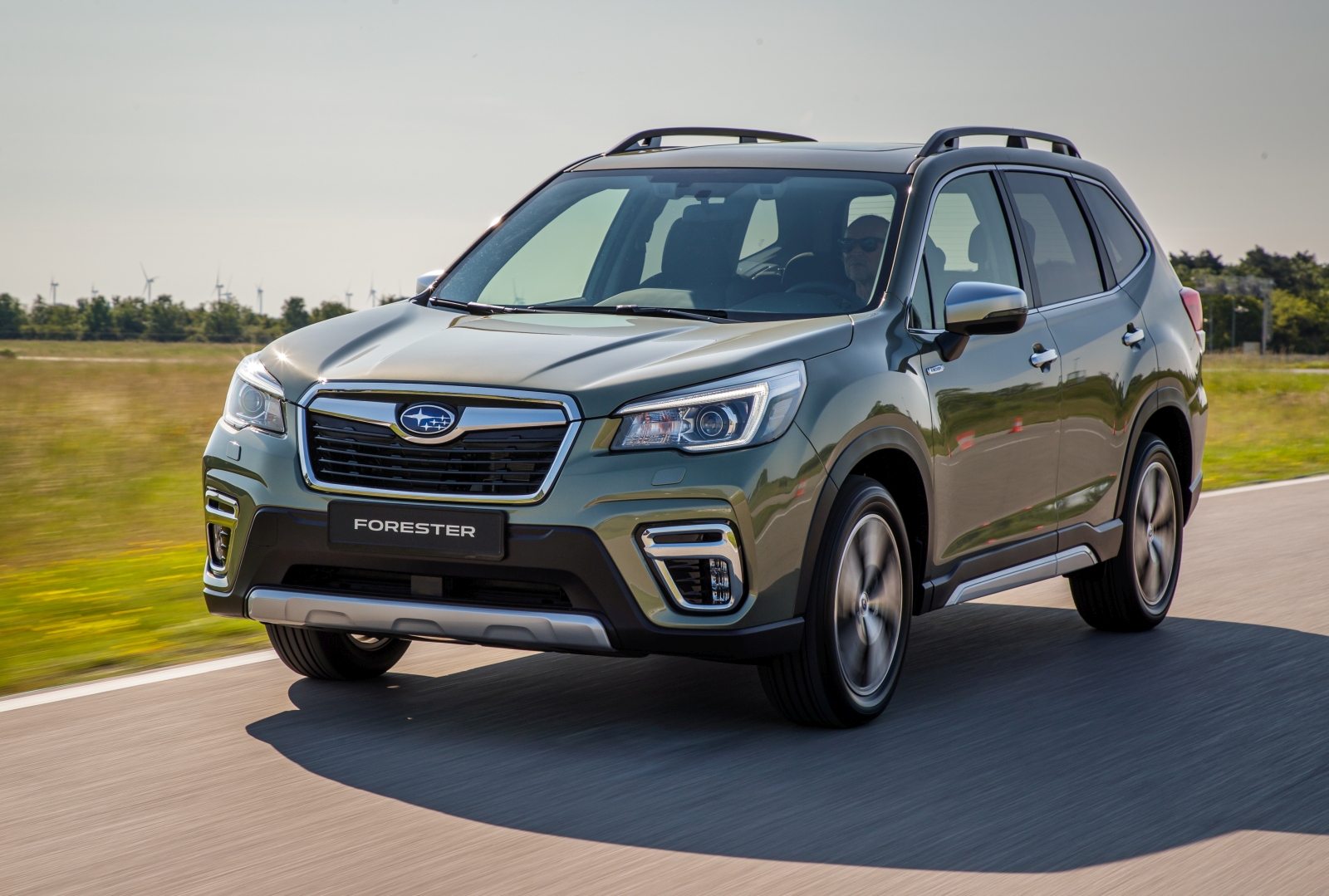 Bootlading met zuinige Subaru's Forester net op tijd in Nederland