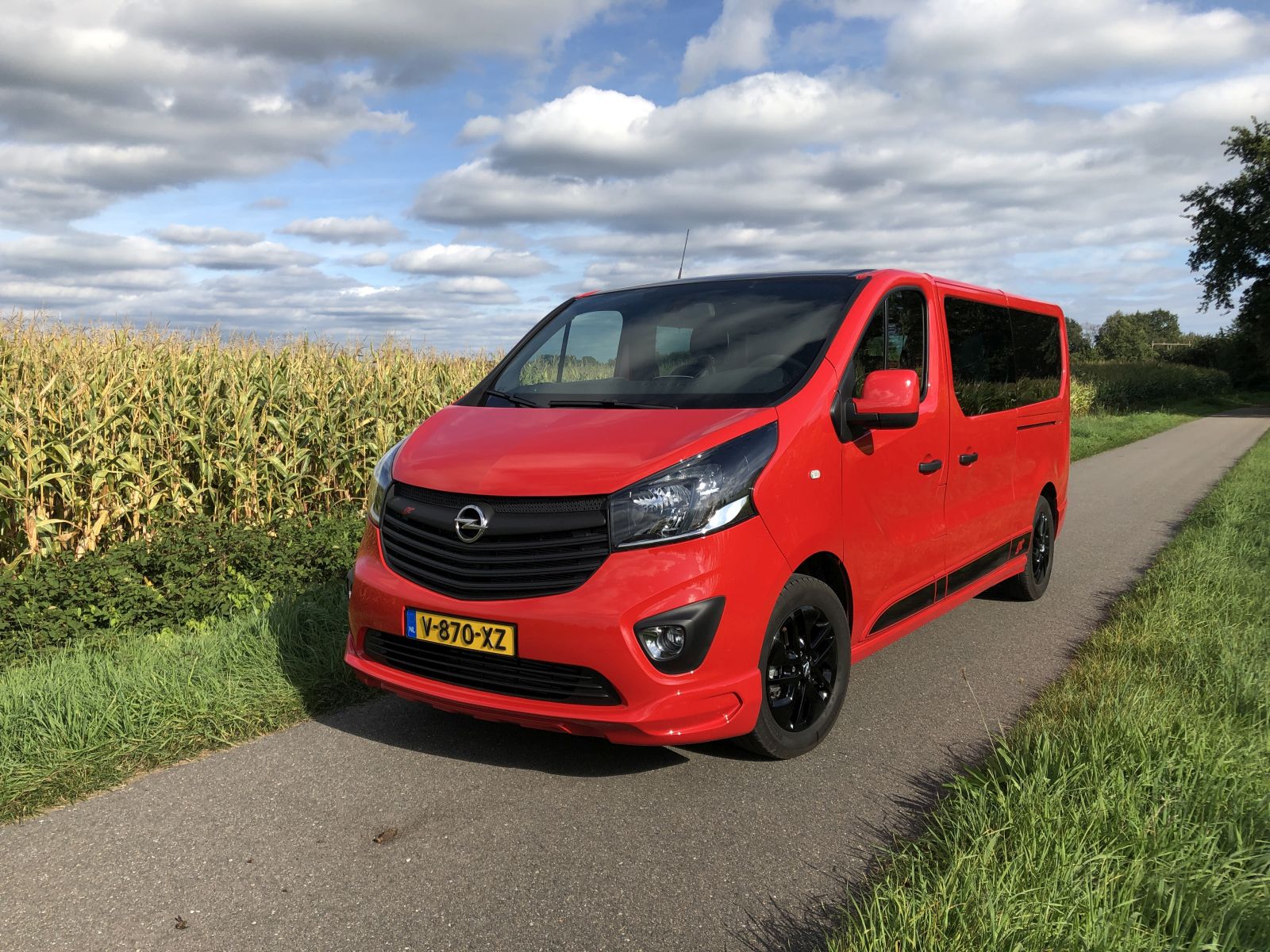 Autotest - Opel Vivaro Irmscher GT (2019) - AutoRAI.nl