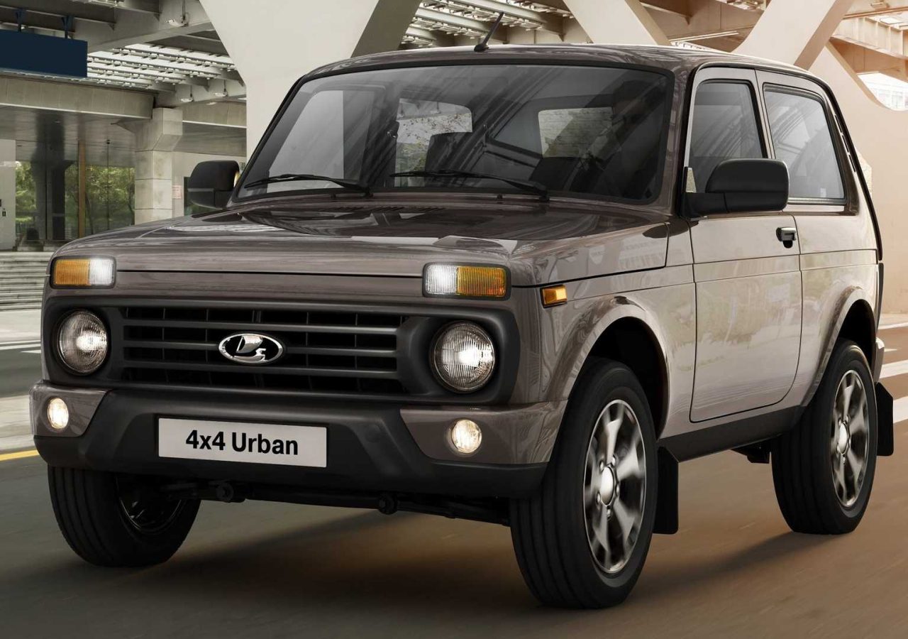 Dit is de nieuwe 40 jaar oude Lada Niva (2020) - AutoRAI.nl