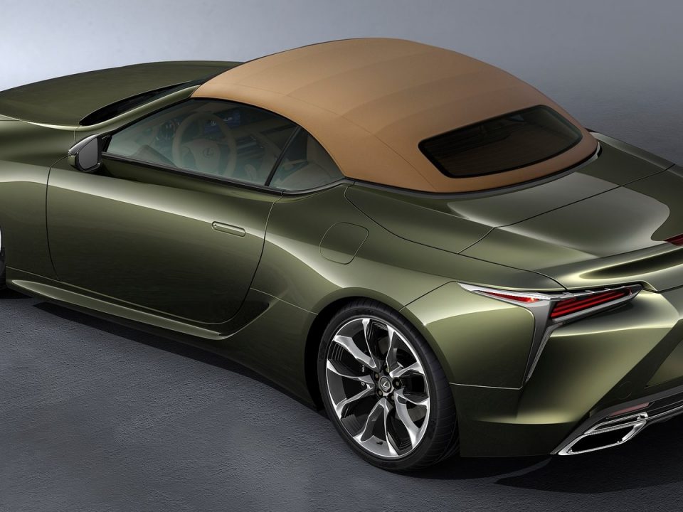 Lexus levert LC 500 Convertible in knallende kleuren