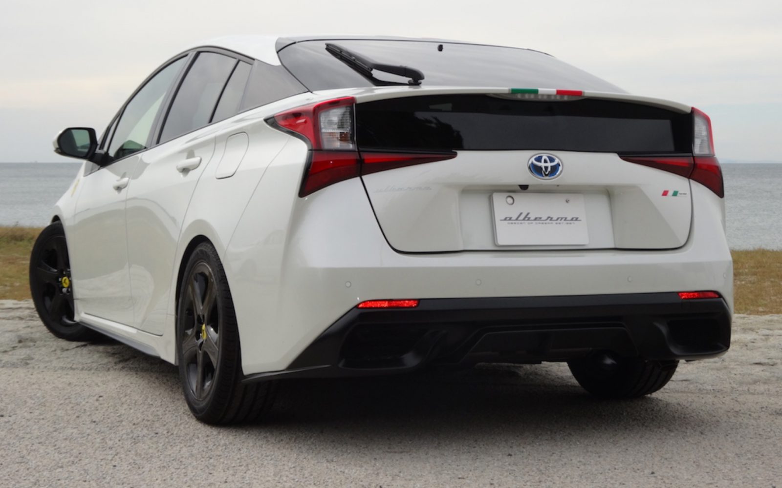Geef je Toyota Prius een Ferrari-neus - AutoRAI.nl