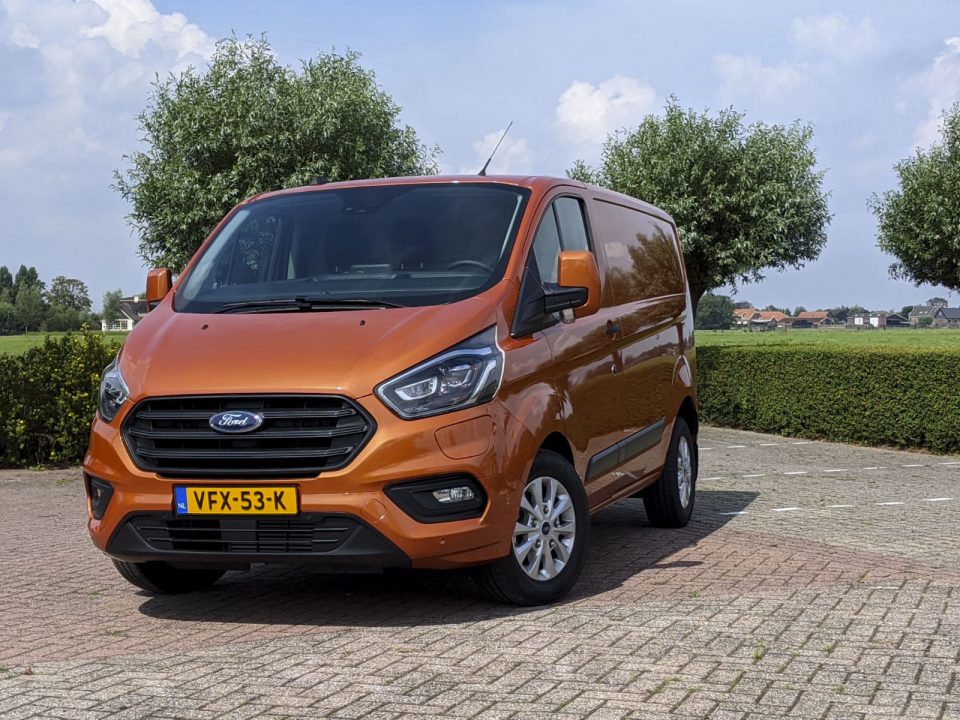 Autotest - Ford Transit Custom PHEV (2020) - AutoRAI.nl