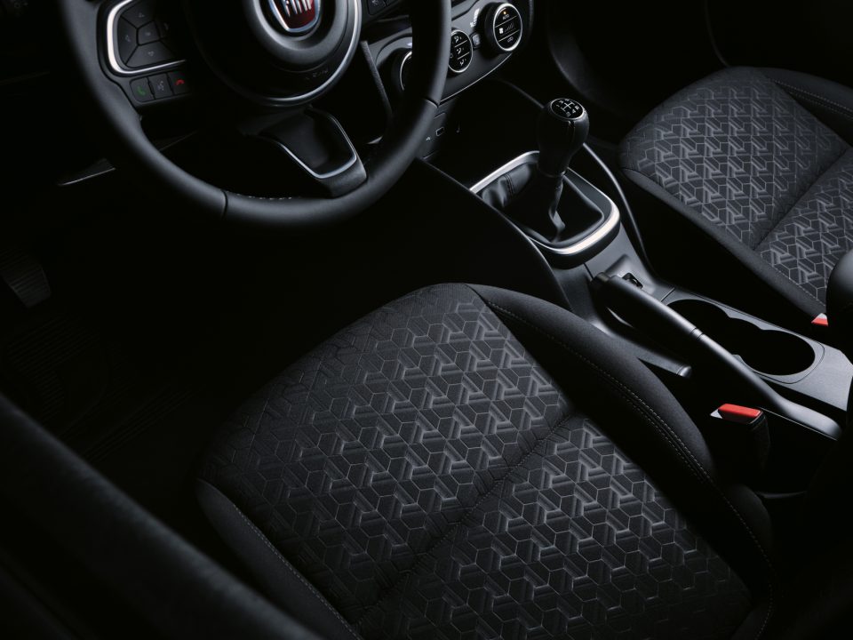 Fiat Tipo opgefrist, nu ook als Fiat Tipo Cross - AutoRAI.nl