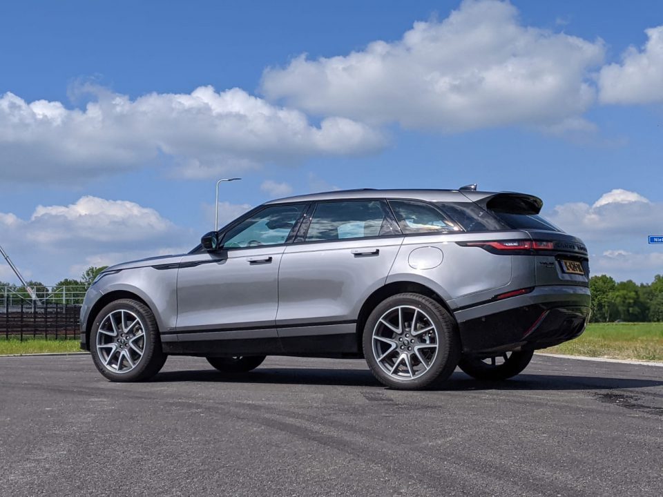 Autotest - Range Rover Velar P400e (2021) - AutoRAI.nl