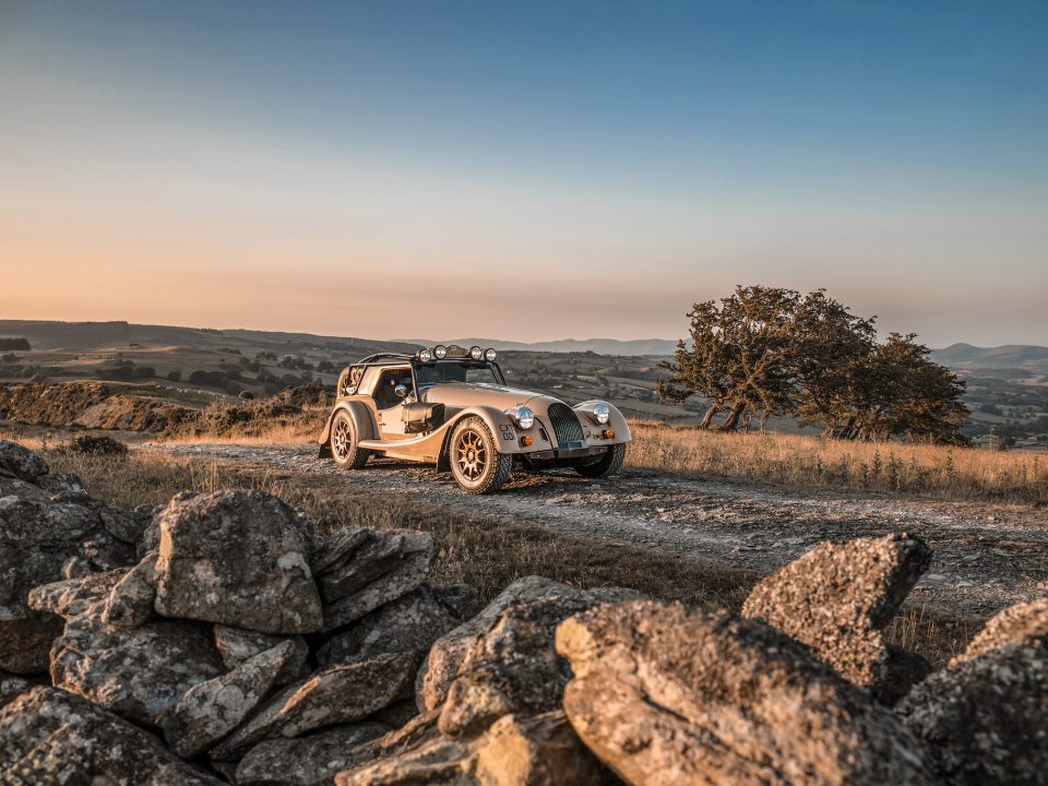 Say what!? Morgan komt met off-roader: Morgan Plus Four CX-T