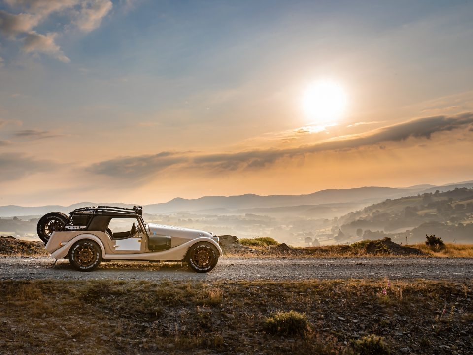 Say what!? Morgan komt met off-roader: Morgan Plus Four CX-T