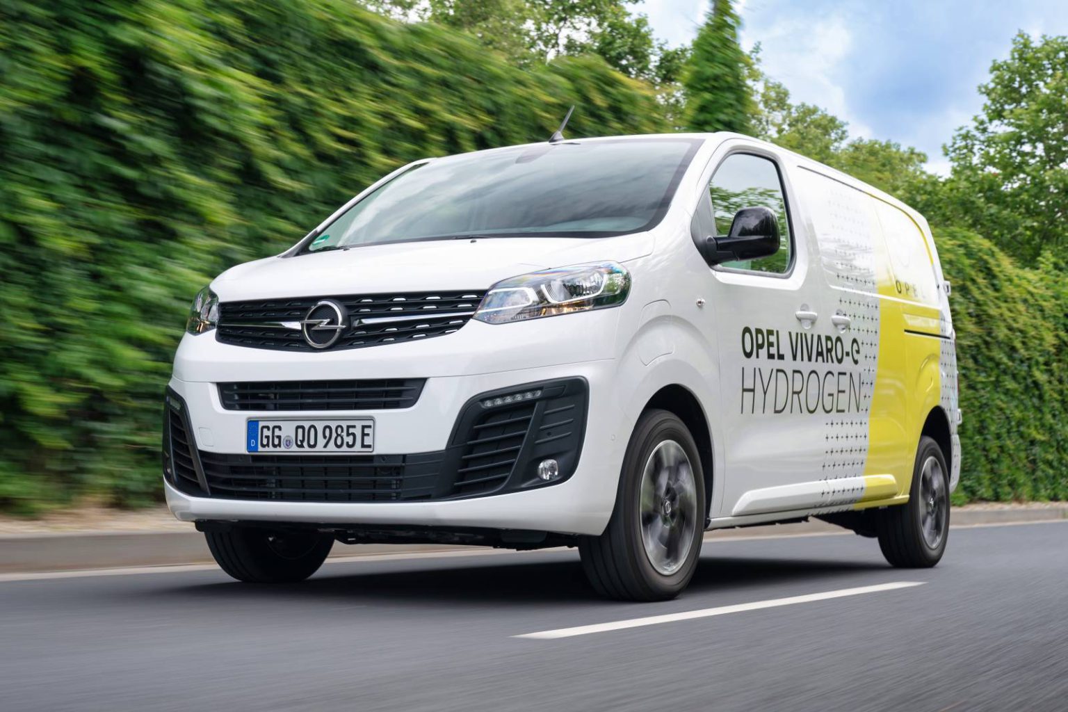 Deze Opel bestelbus kan 400 kilometer volledig elektrisch afleggen