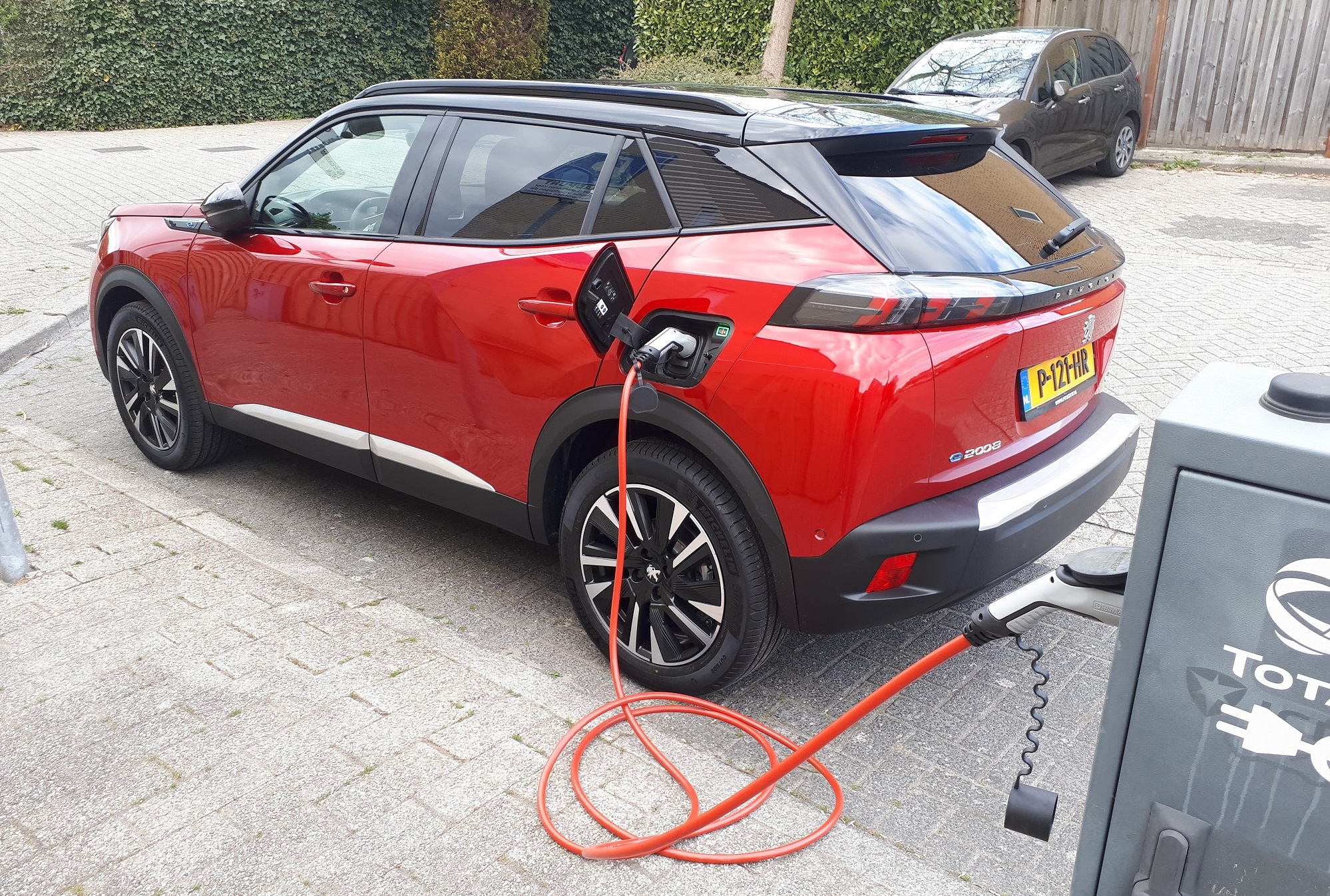 Voordelen van elektrisch rijden - AutoRAI.nl