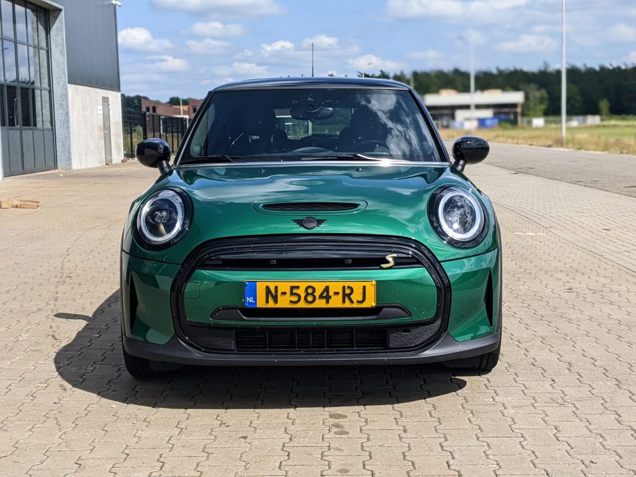 Review – Mini Electric (2022)
