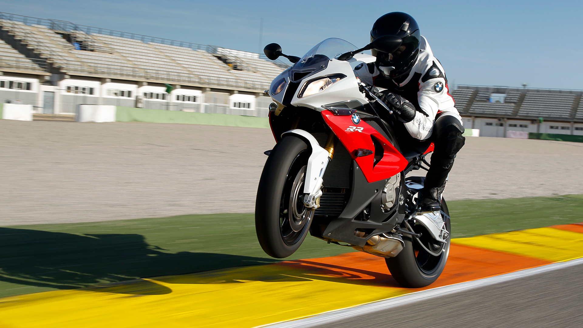 Notoire Noorse hardrijder rijdt bijna ‘300’ en moet nu 1,5 jaar brommen