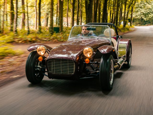 Caterham introduceert Super Seven 600 en Super Seven 2000