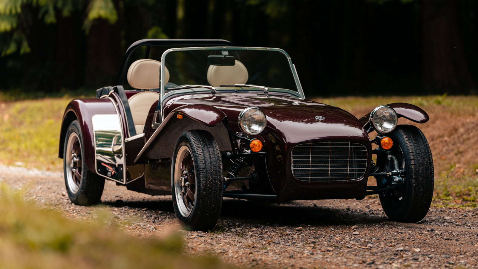 Caterham introduceert Super Seven 600 en Super Seven 2000