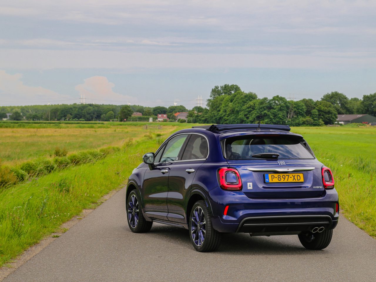 Review - Fiat 500X Hybrid Yacht Club Capri - AutoRAI.nl