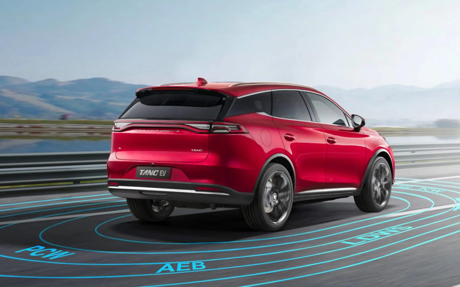 BYD Tang: dit zijn de prijzen en mogelijkheden