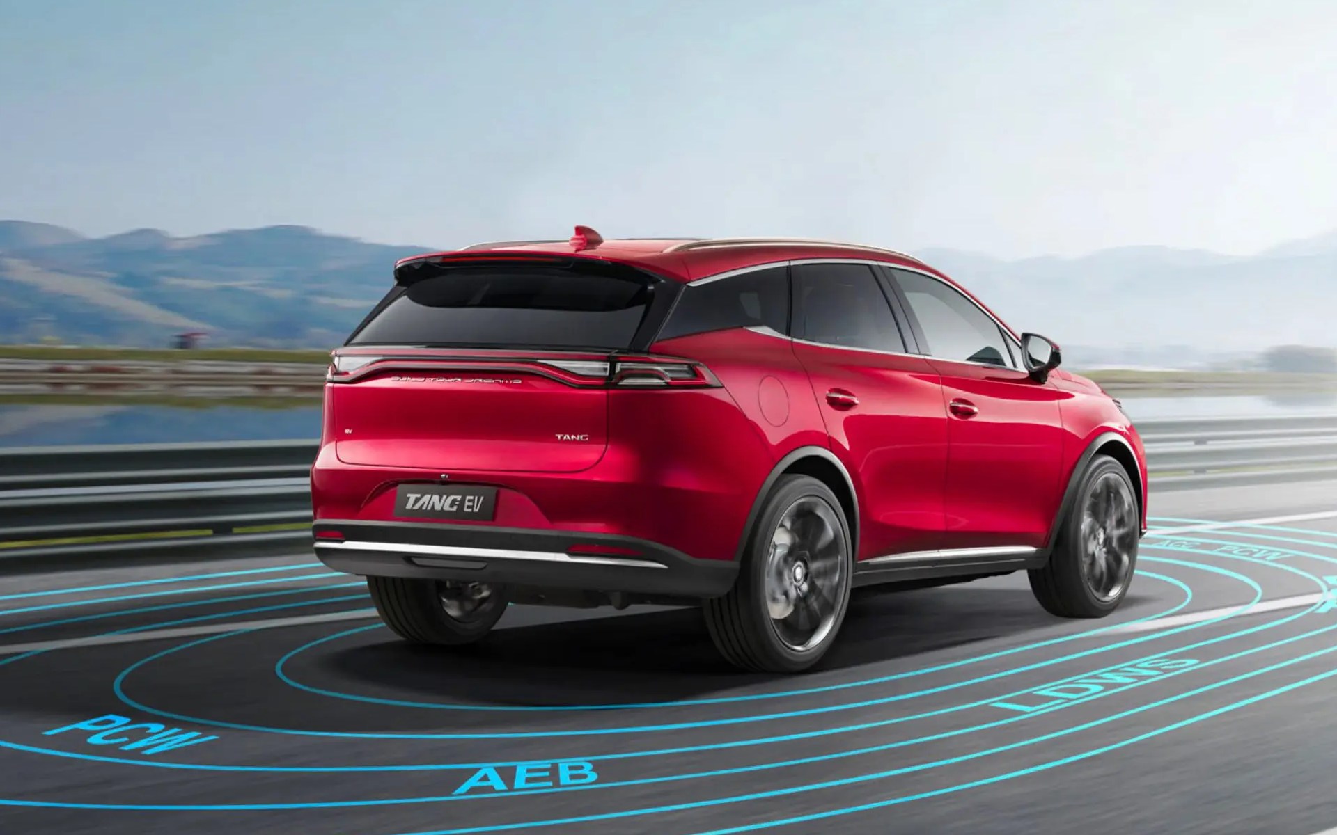 BYD Tang: dit zijn de prijzen en mogelijkheden