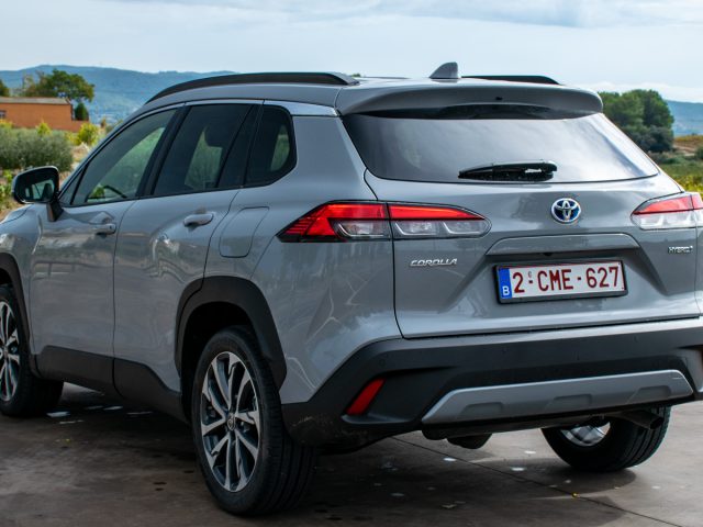 Review - Toyota Corolla Cross - AutoRAI.nl