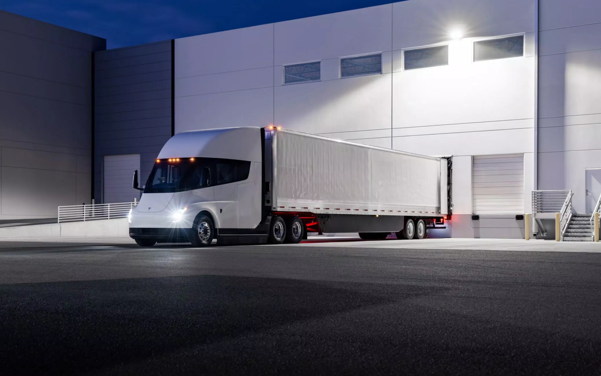 De vrachtwagen van Tesla gaat 1 december de weg op!