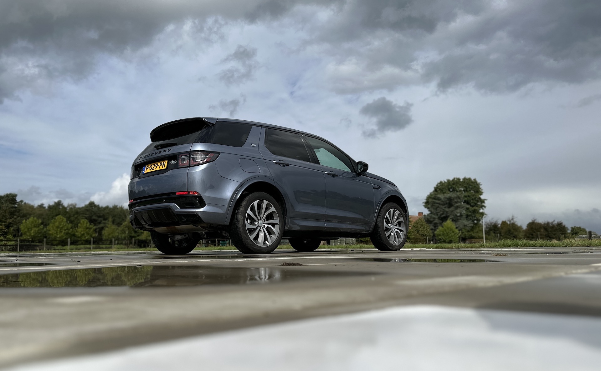 Land Rover Discovery Sport P300e - Rijtest
