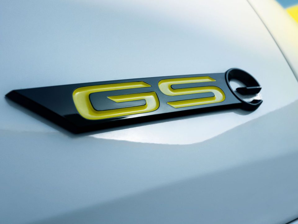 Opel Grandland GSe: plug-in hybride SUV met 300 pk! - AutoRAI.nl