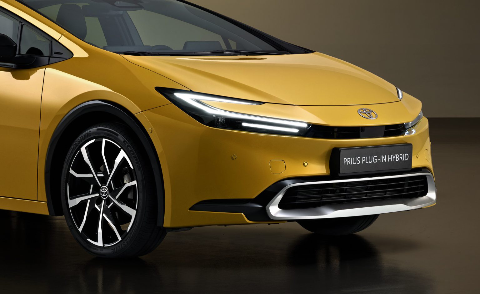 De nieuwe Toyota Prius 2023 is supersexy!