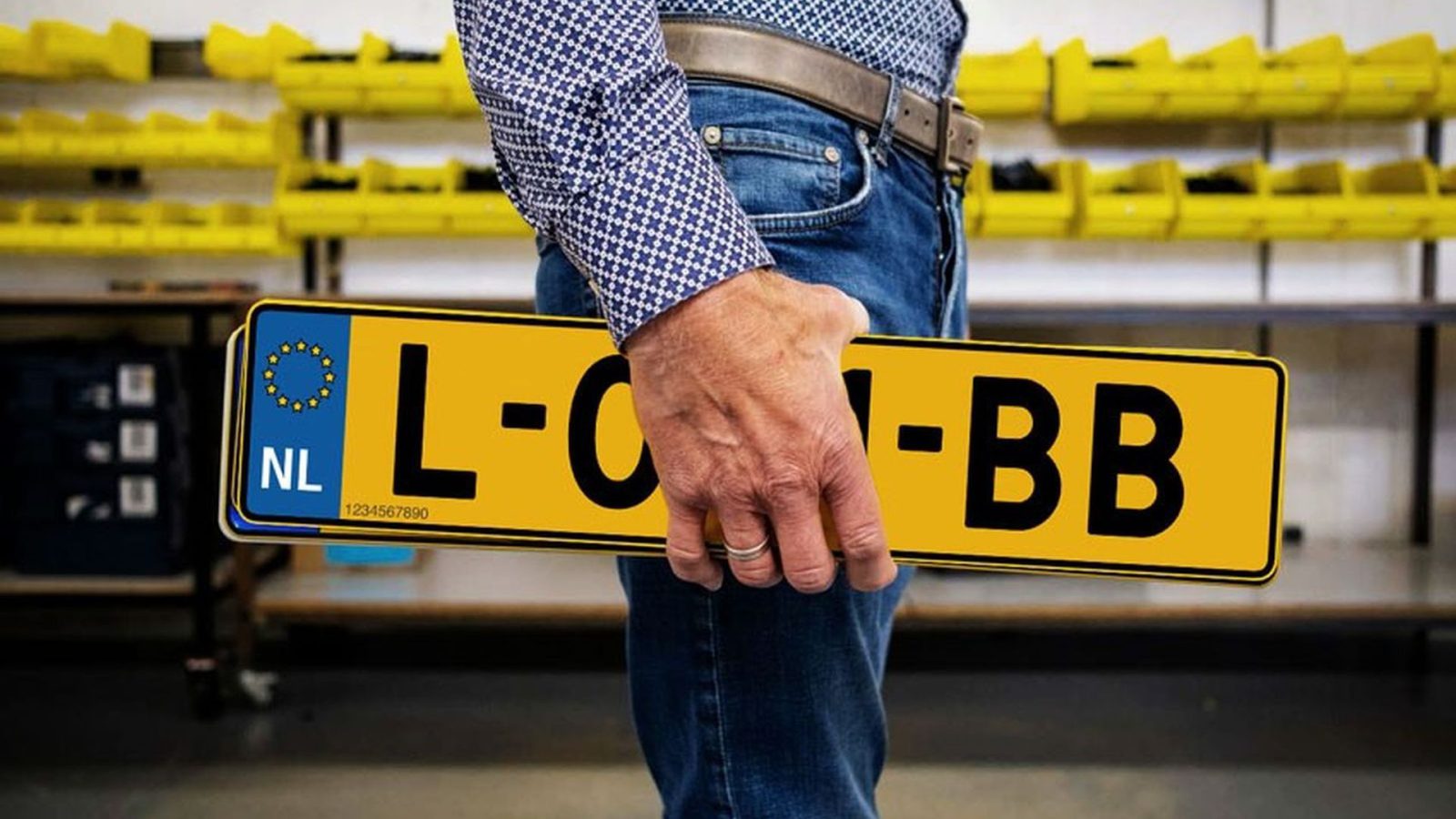 Hoe een auto overschrijven? - AutoRAI.nl