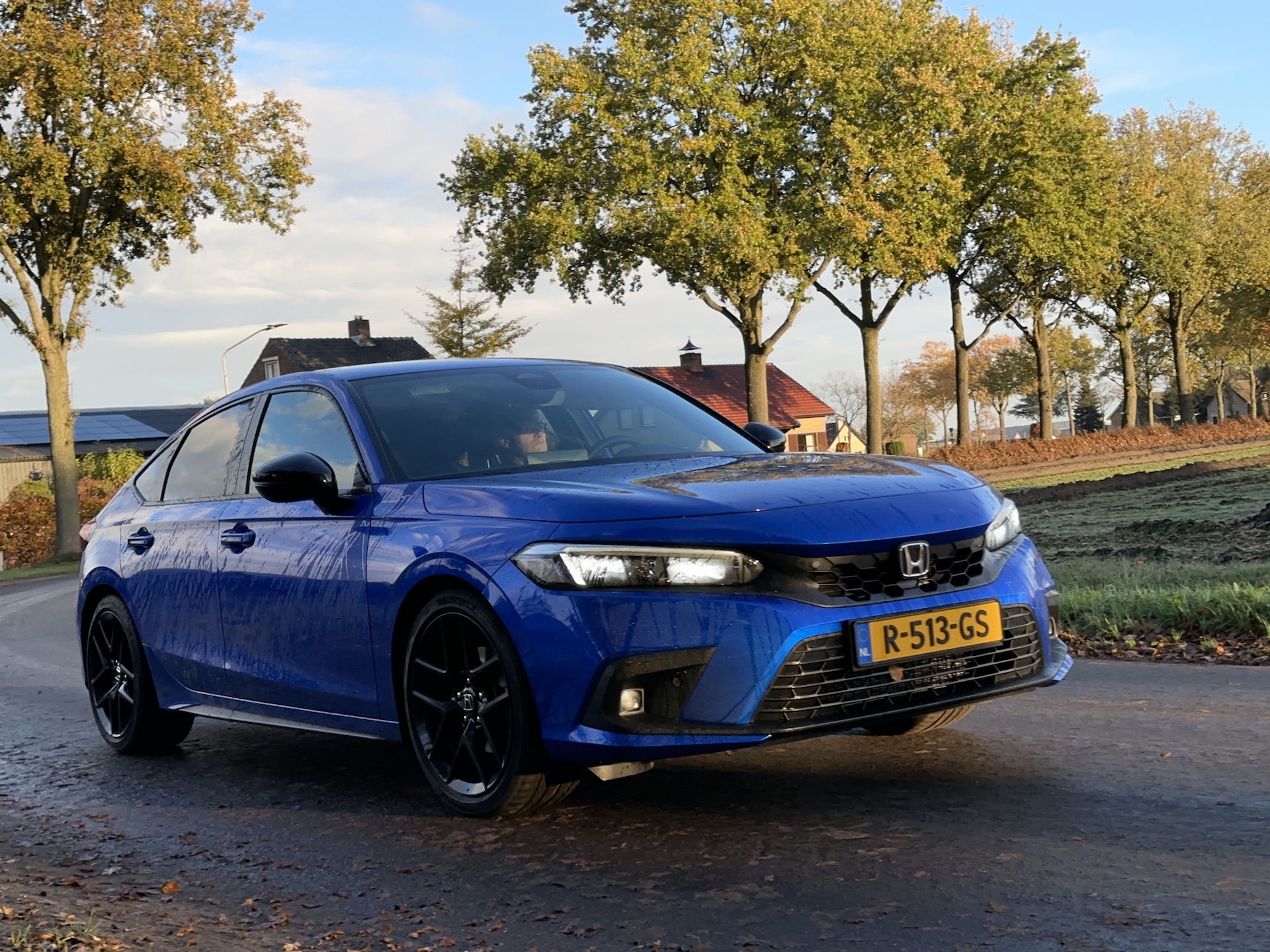 Review - Honda Civic e:HEV Hybrid (2022), Honda gooit bullseye