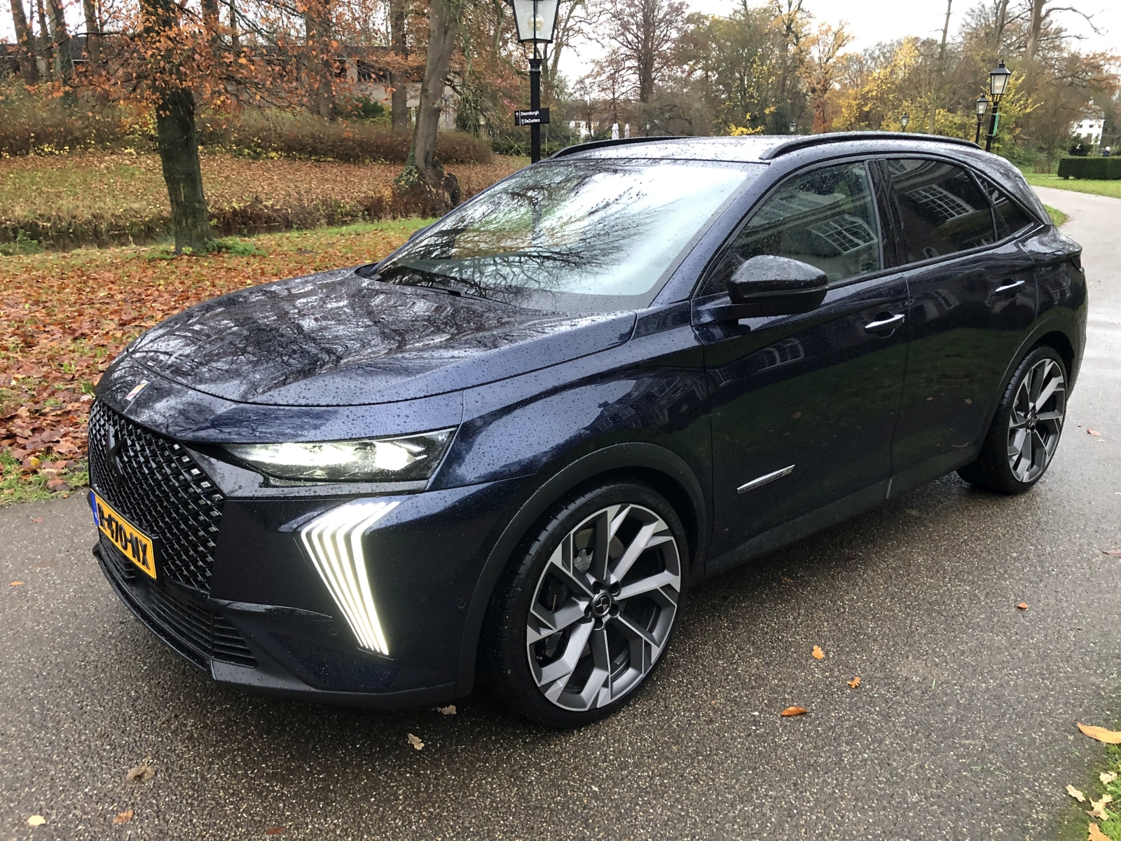 Review - DS 7 E-Tense 4x4 360 La Première