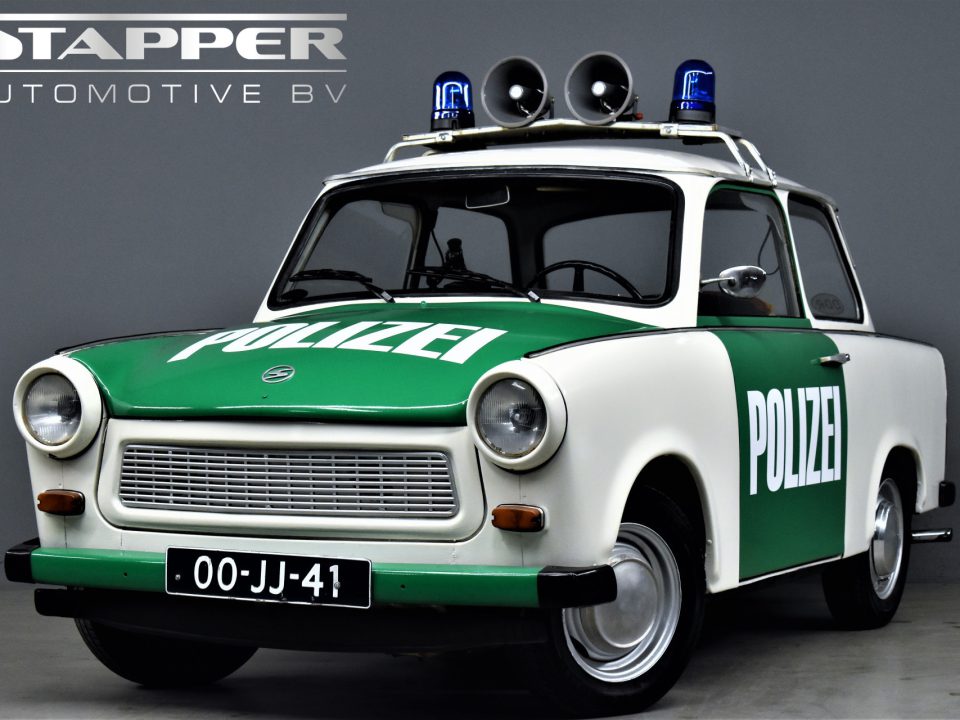 Deze Trabant P601 deLuxe Polizei wil je toch hebben?
