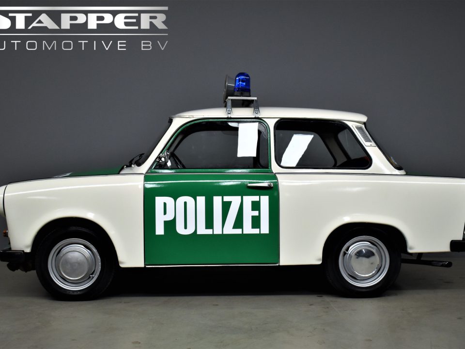 Deze Trabant P601 deLuxe Polizei wil je toch hebben?