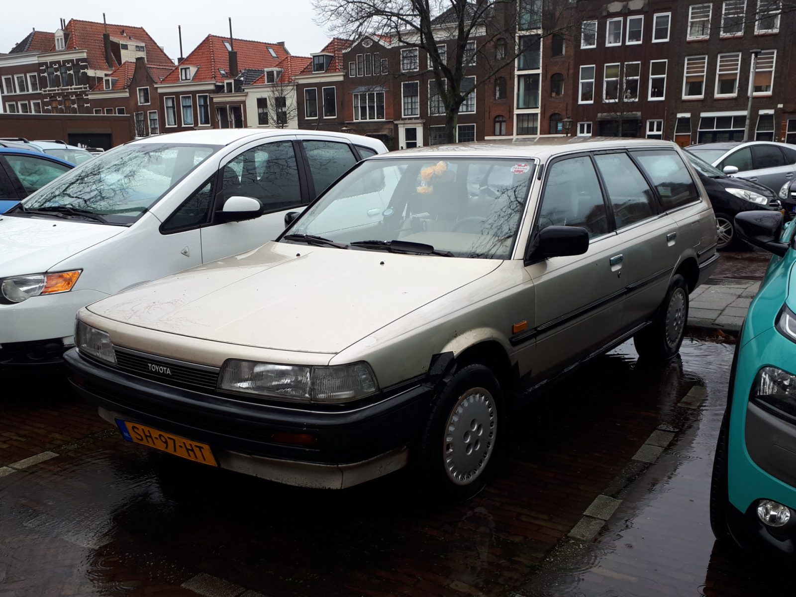 Gespot: een Toyota Camry Stationwagon - AutoRAI.nl