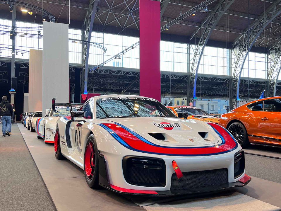 Fotoreportage Autoworld Brussels: Supercars 2 - Road vs Race Edition