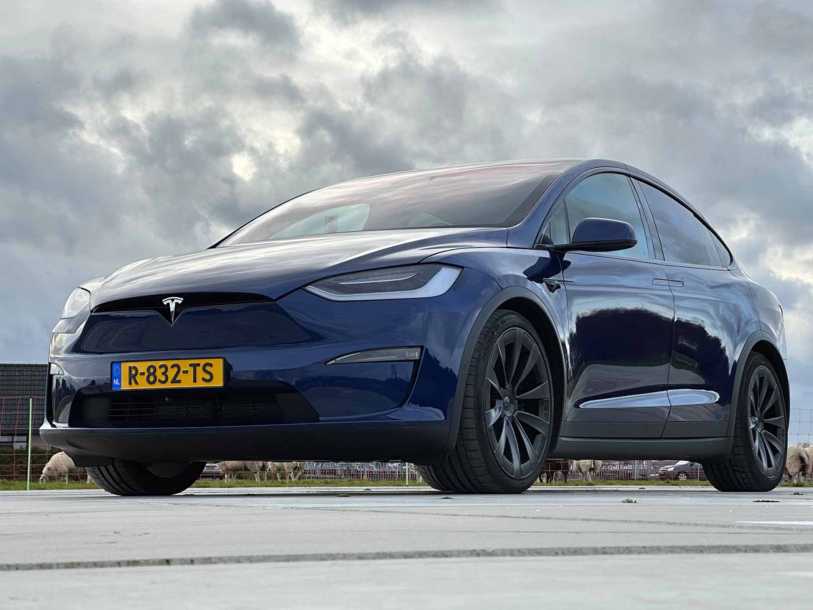 Tesla Model X Plaid, compleet gestoord - REVIEW & VIDEO