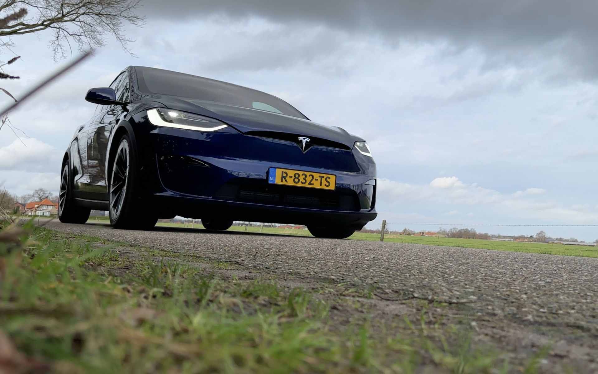Tesla Model X Plaid, compleet gestoord - REVIEW & VIDEO
