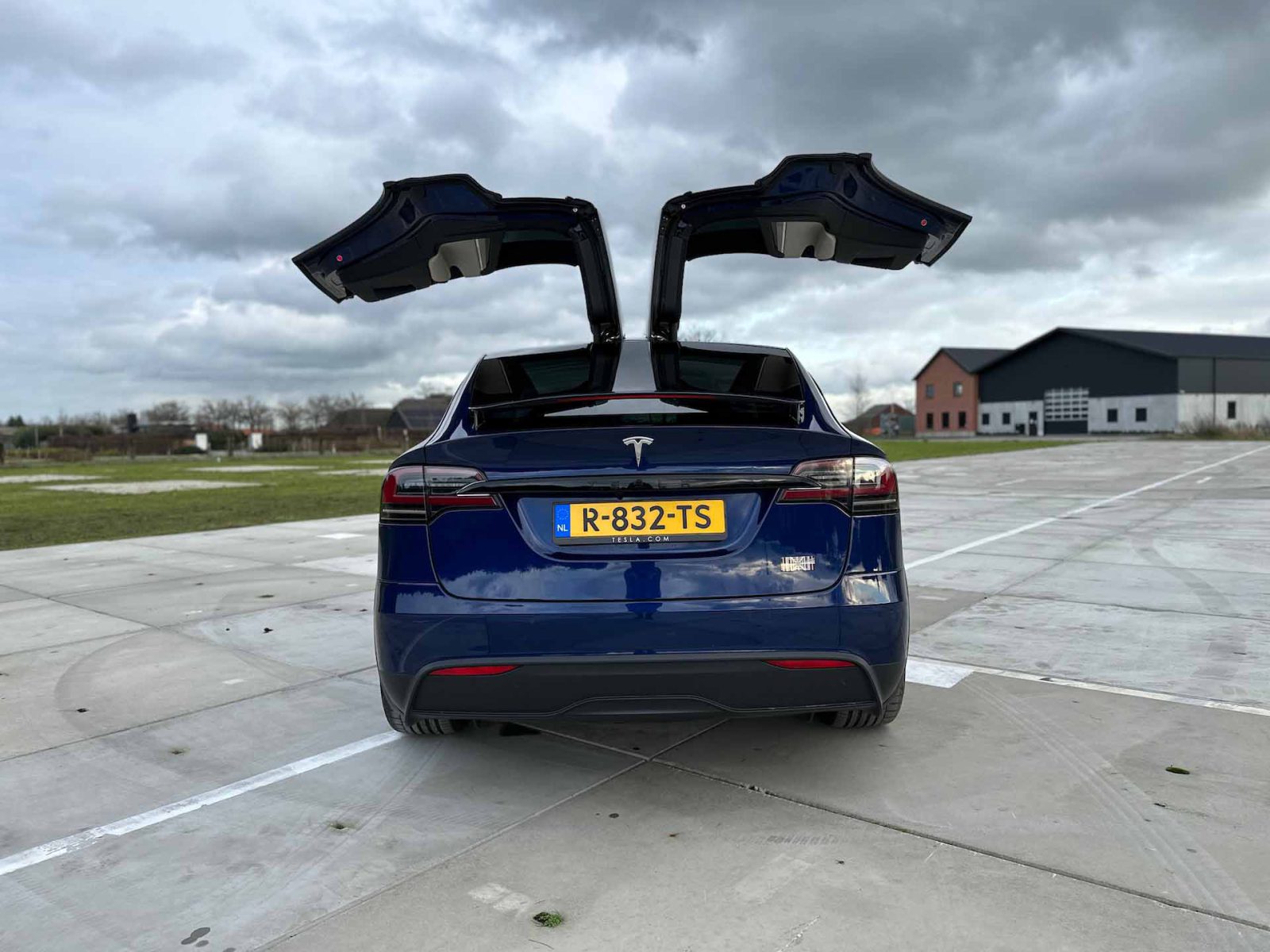 Tesla Model X Plaid, compleet gestoord - REVIEW & VIDEO
