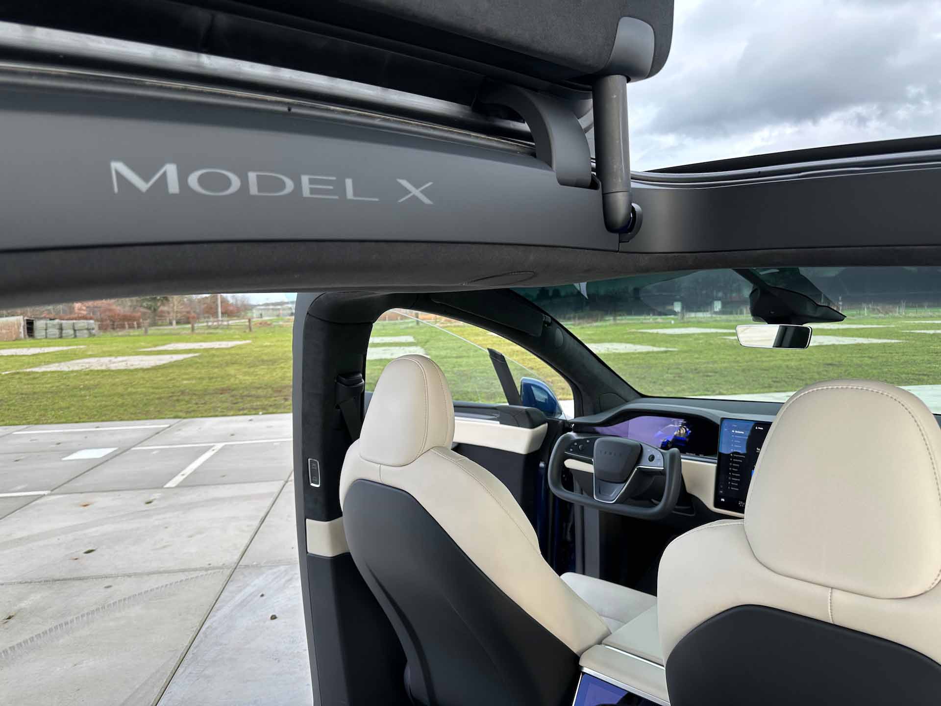 Tesla Model X Plaid, compleet gestoord - REVIEW & VIDEO