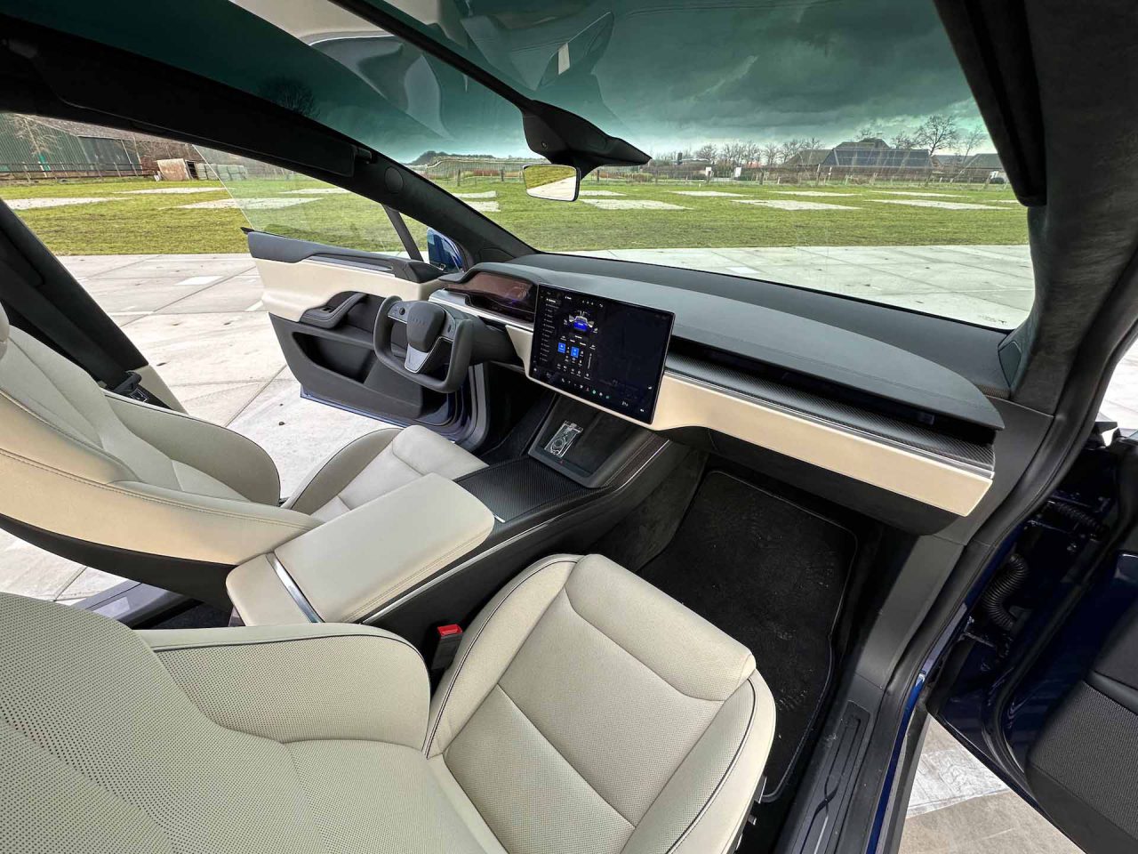 Tesla Model X Plaid, compleet gestoord - REVIEW & VIDEO