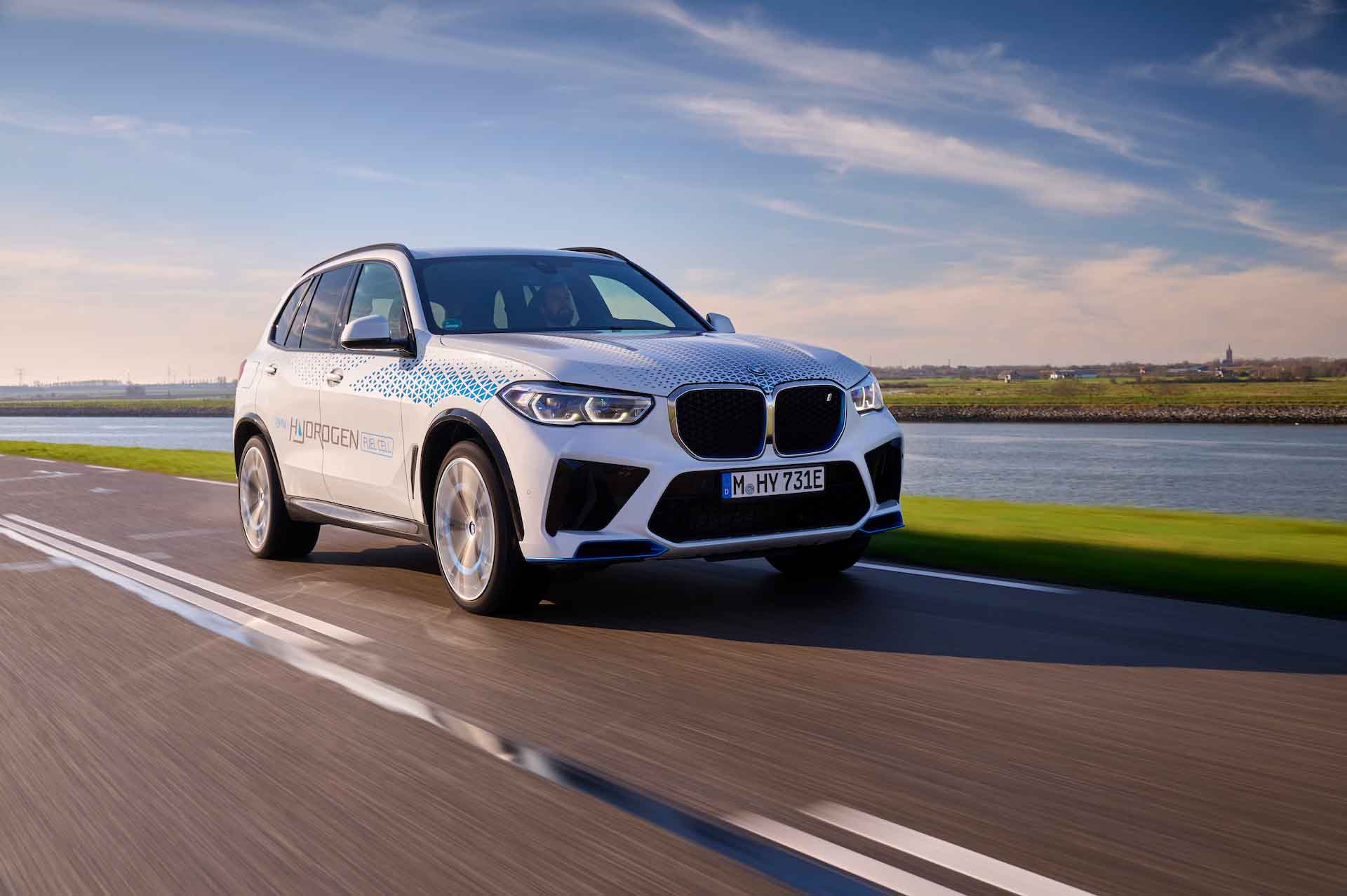 BMW iX5 Hydrogen: een BMW X5 op waterstof, hoe rijdt dat? - REVIEW