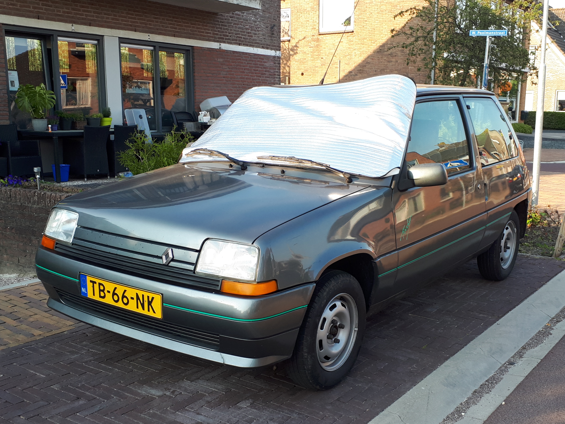 Gespot: een Renault 5 GTS uit 1988 - AutoRAI.nl