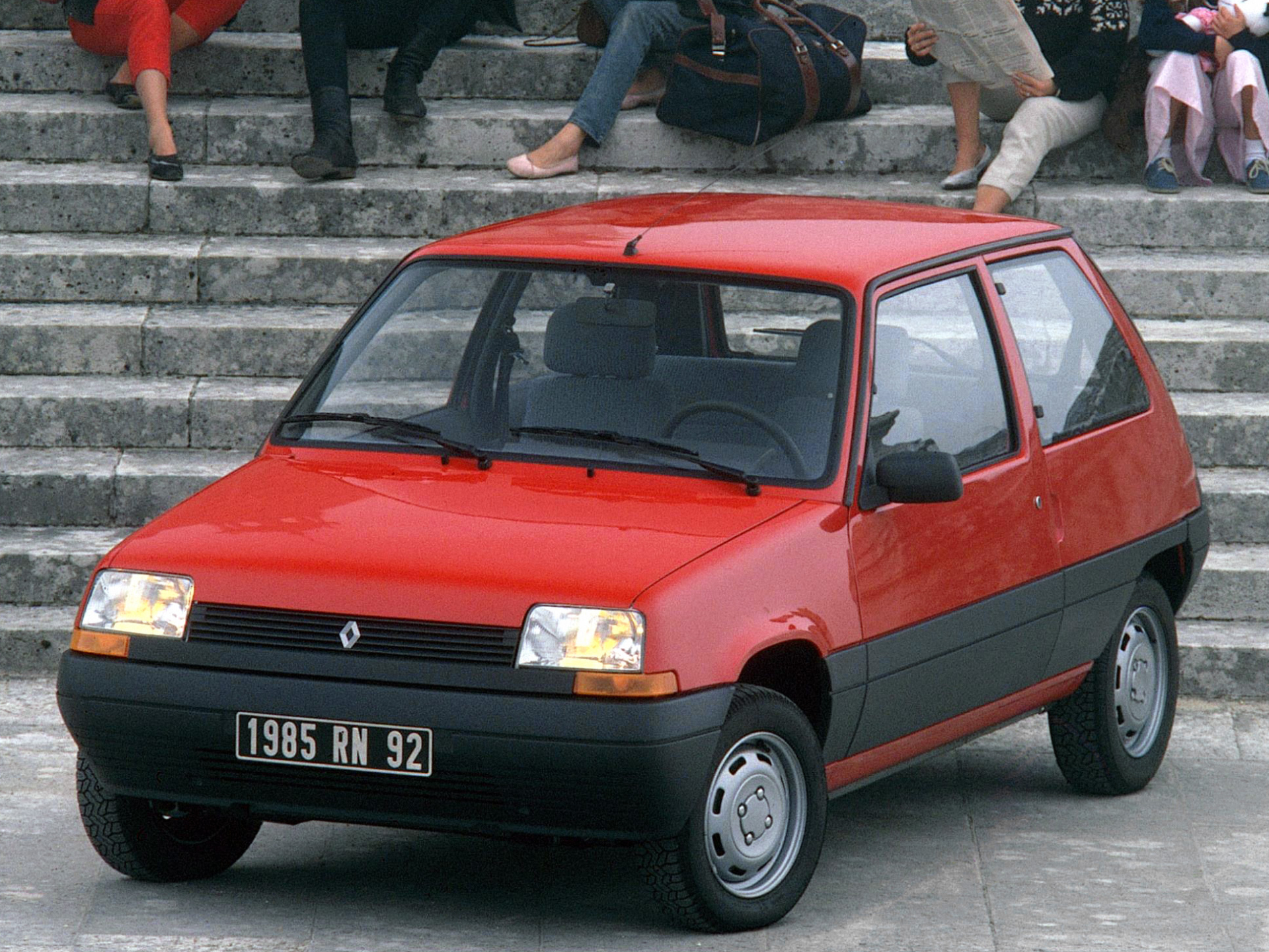 Gespot: een Renault 5 GTS uit 1988 - AutoRAI.nl