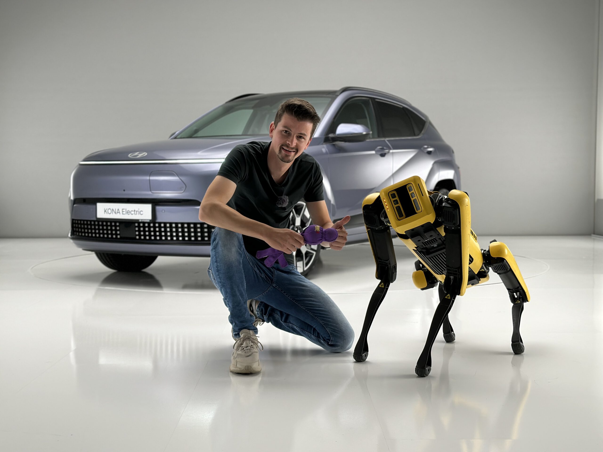 Een allergievrije hond: dit is SPOT, de robothond van Hyundai - VIDEO
