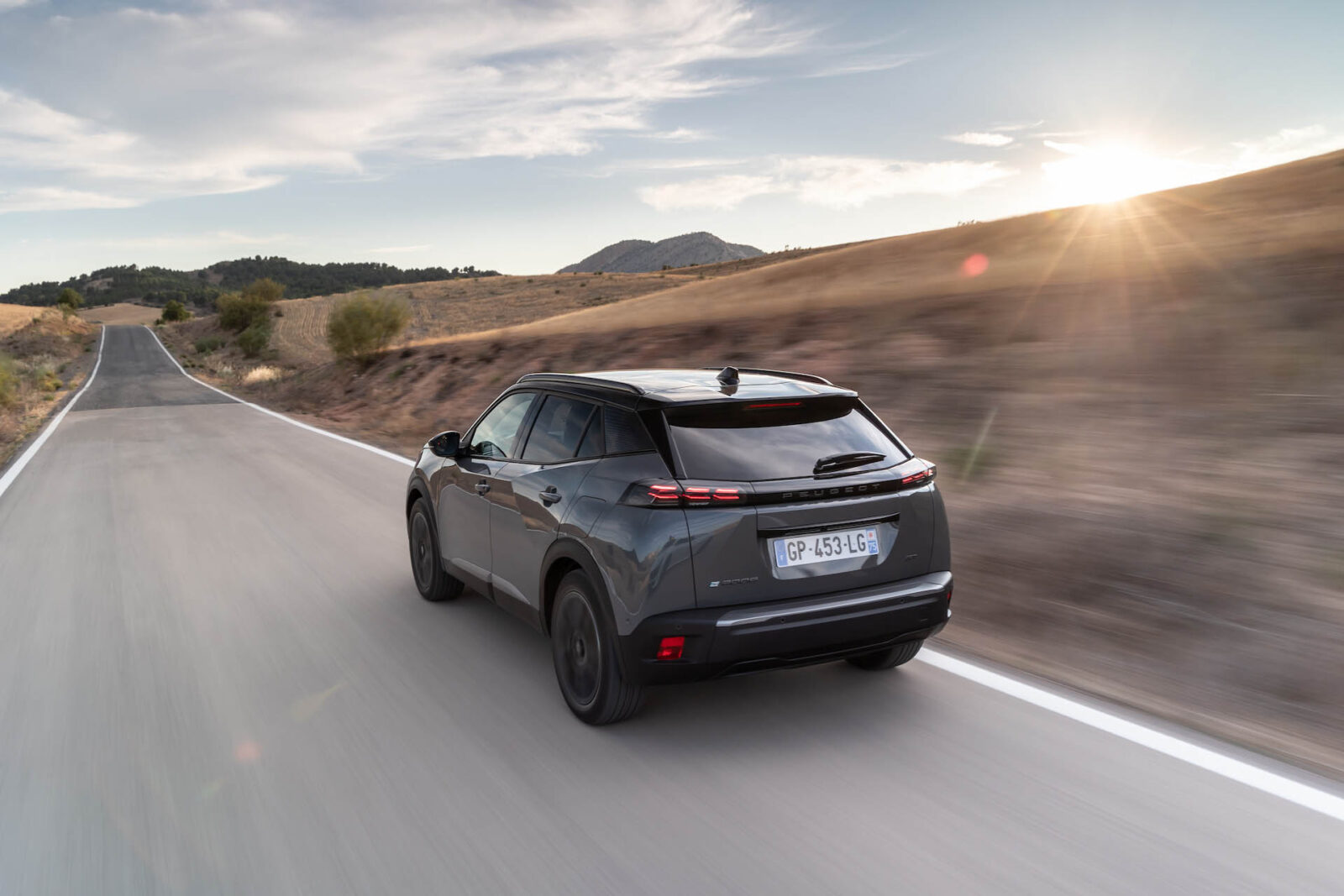 Review – eerste indruk nieuwe Peugeot E-2008