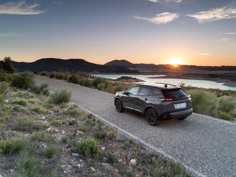 Review – eerste indruk nieuwe Peugeot E-2008