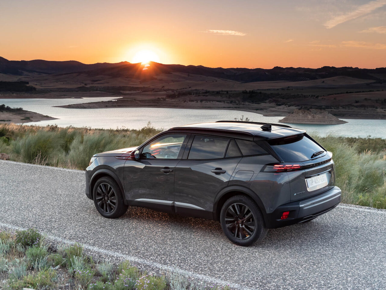 Review – eerste indruk nieuwe Peugeot E-2008