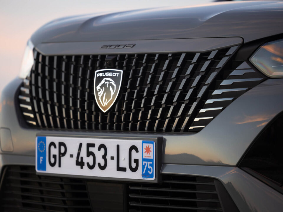 Review – eerste indruk nieuwe Peugeot E-2008