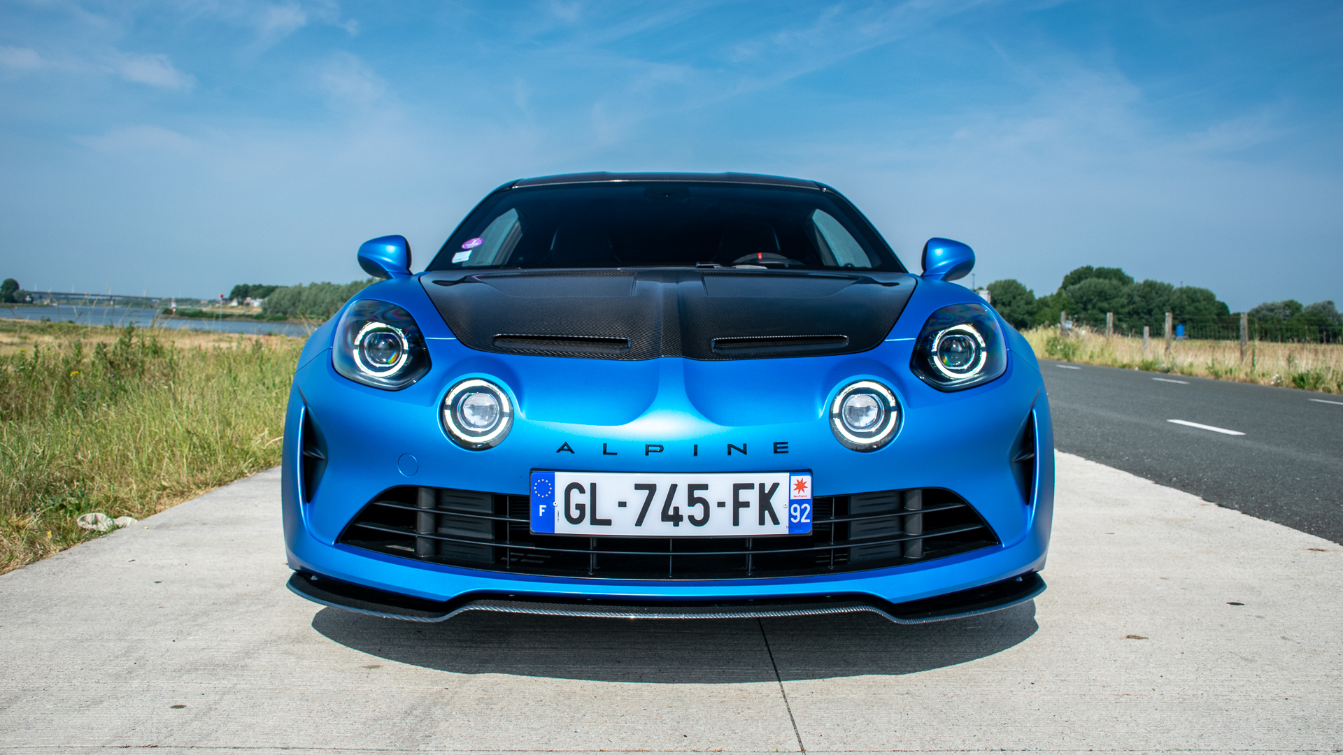 Review - Alpine A110R: Ruwe bolster, blanke pit - AutoRAI.nl