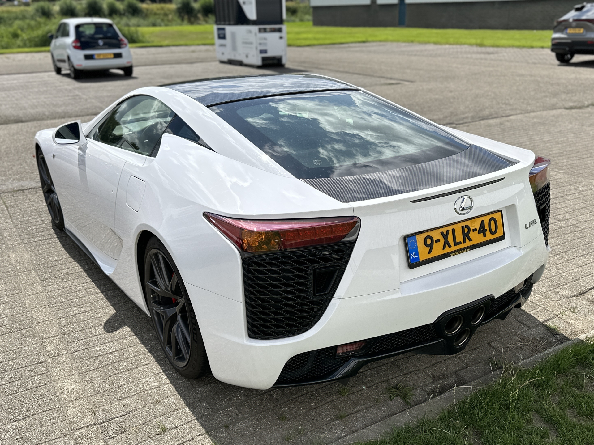 Gespot: een Lexus LFA - AutoRAI.nl