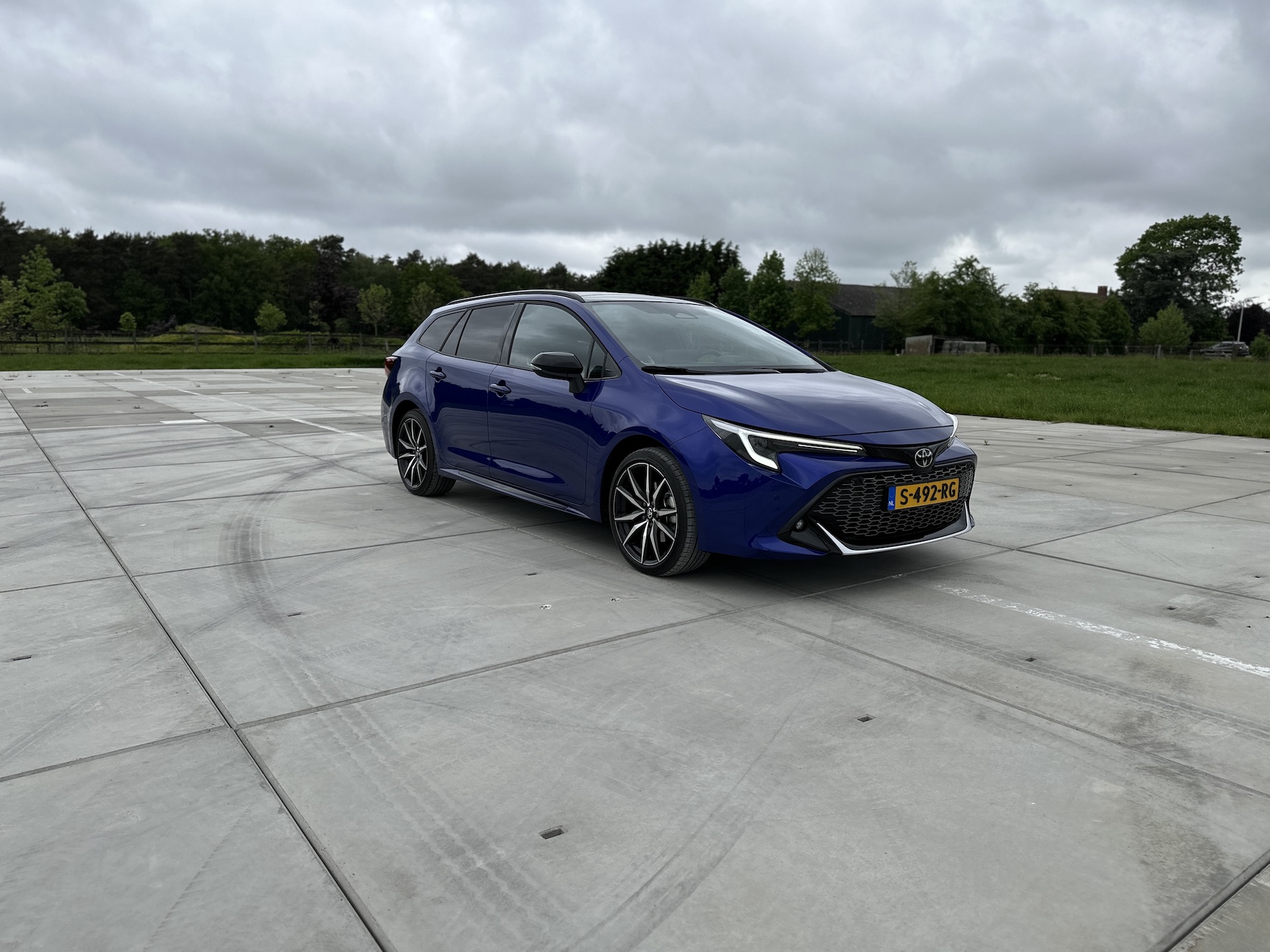Toyota Corolla 2023, wat heeft de bestseller te bieden? - REVIEW